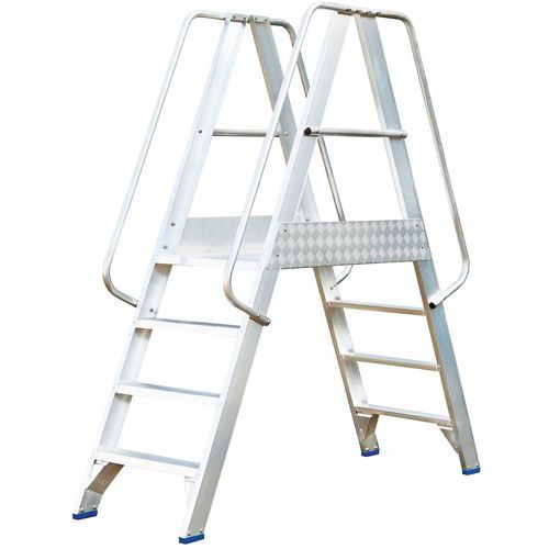Plataforma de duplo acesso – 4 a 7 degraus - Manutan.pt