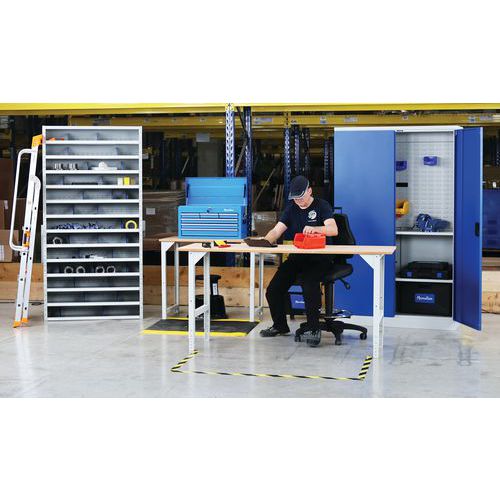 Escabeau professionnel aluminium avec rampe - Manutan - Manutan.pt